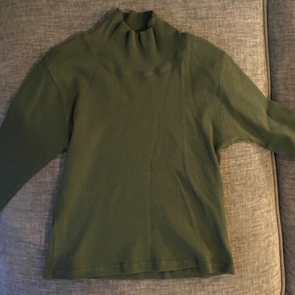 Big Bud Press | Tops | Big Bud Press Turtleneck Green Small | Poshmark